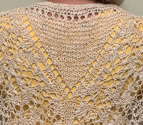 Ravelry: Shari pattern by Thea Koss