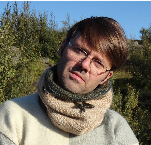 Ravelry: Starship Cowl/Hat pattern by Patrick Hassel-Zein