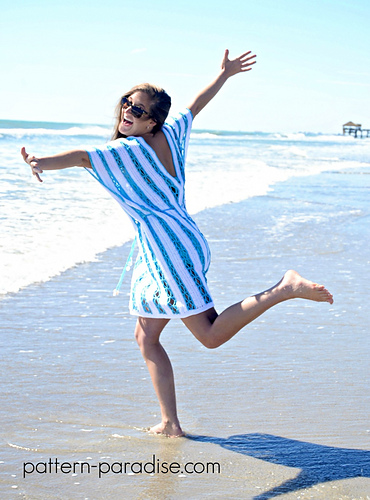 Ravelry: Beach Day Cover-Up Tunic pattern by Maria Bittner