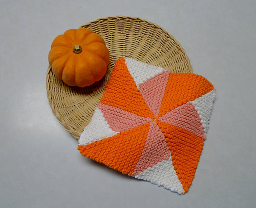 Ravelry: Windmill Dishcloth pattern by Patricia Jared