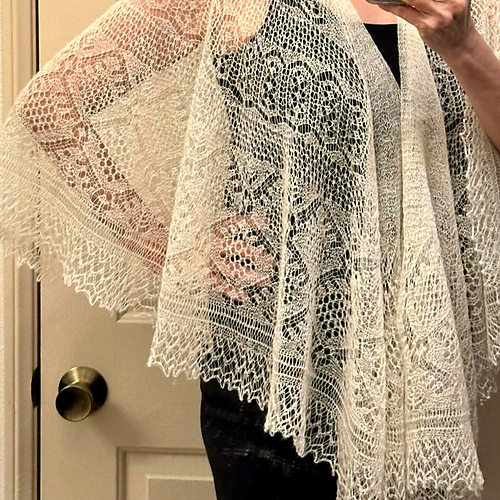 Ravelry: Lucente Stella pattern by Paula Kibildis