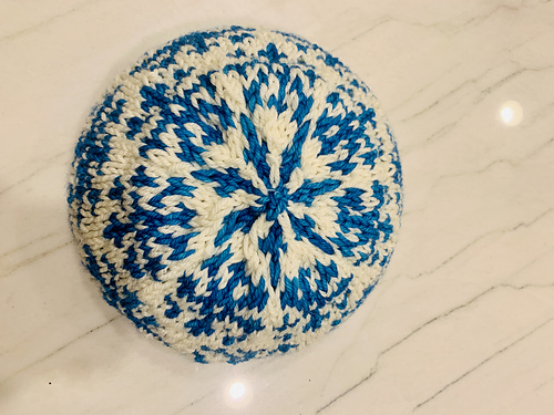 Ravelry: Snowy Flakes Hat pattern by Paula Marie Designs
