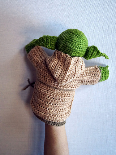 Ravelry: Yoda Hand Puppet pattern by Paula Tant