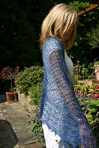 Ravelry: Vesper pattern by Paulina Popiolek
