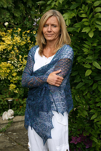 Ravelry: Vesper pattern by Paulina Popiolek