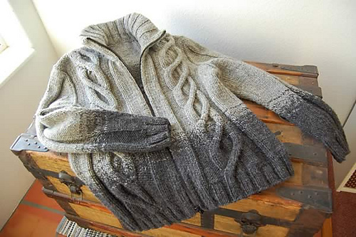 Ravelry: #32 Daring pattern by Verena Design Team