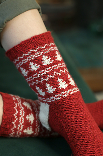 Ravelry: Pine Wood Socks pattern by Penny Baker