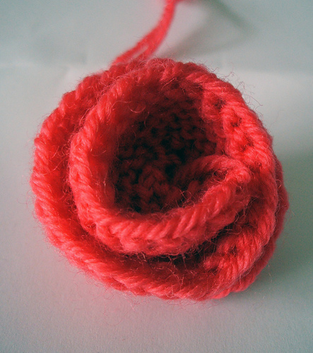 Ravelry: Garter Rose Flower pattern by Sarah Leadbetter