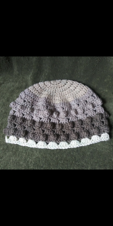 Ravelry: Poppin shells hat pattern by Maria knight