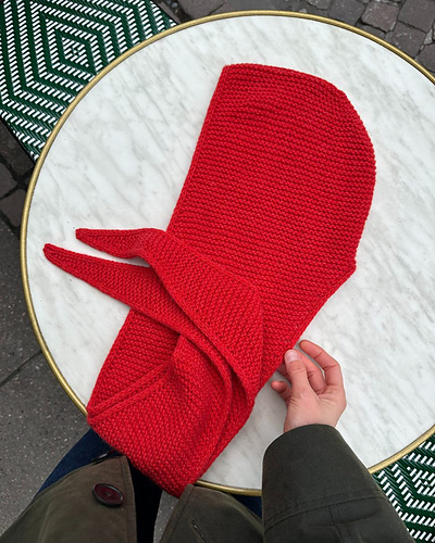 Ravelry: Sophie Hood pattern by PetiteKnit