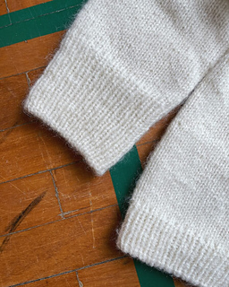 Ravelry: Weekend Sweater pattern by PetiteKnit