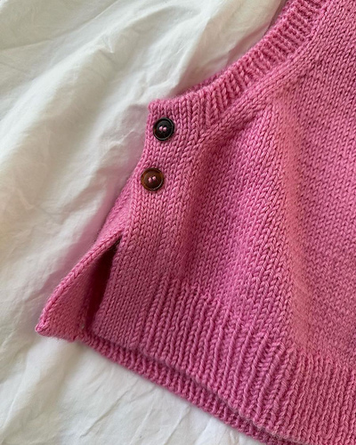 Ravelry: Lulu Slipover Junior pattern by PetiteKnit