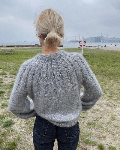 Ravelry: Sunday Sweater pattern by PetiteKnit