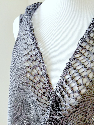 Ravelry: Malia pattern by Petra Breakstone