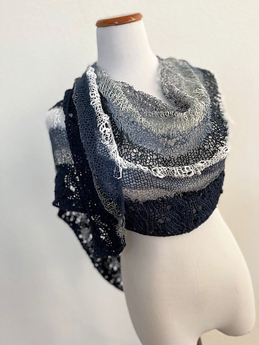 Ravelry: Meehan shawl pattern by Petra Breakstone