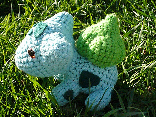 Ravelry: Bulbasaur Amigurumi Pattern pattern by Heather Vandermeer