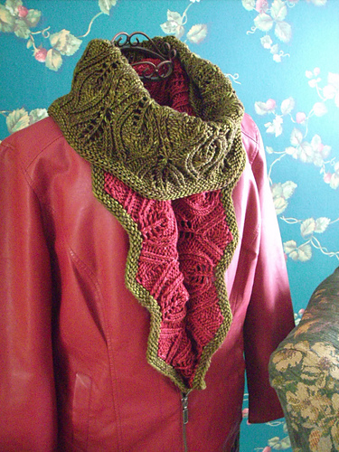 Ravelry: Leaves Cowl pattern by Phyll Lagerman