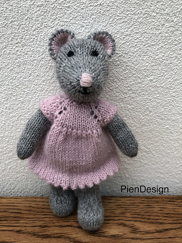Ravelry: Mouse Little pattern by Pien Prins