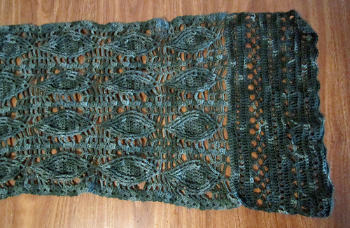 Ravelry: PiggyWiggy96's Trailing Leaves Wrap