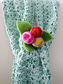 Ravelry: rawrustic's Dentelle Scarf