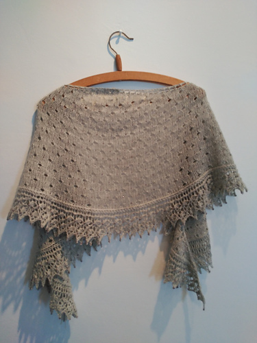 Ravelry: Pixuetina shawl/ Chal Pixuetina pattern by Pilar R. Mendez