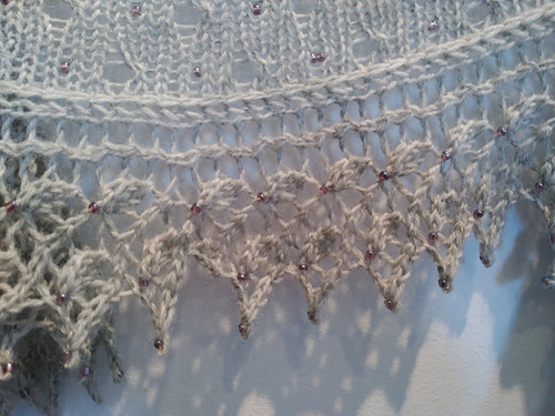 Ravelry: Pixuetina shawl/ Chal Pixuetina pattern by Pilar R. Mendez