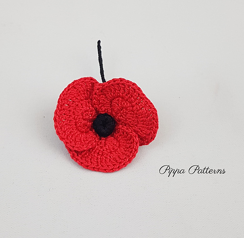 Ravelry: Poppy Brooch pattern by Connie Rockliff
