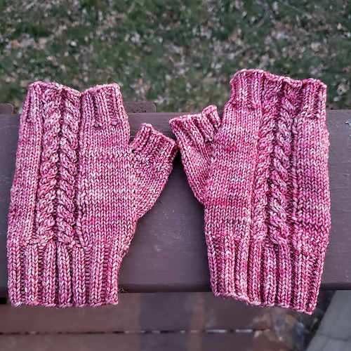 Ravelry: Twisted Mitts pattern by Sarah Holz