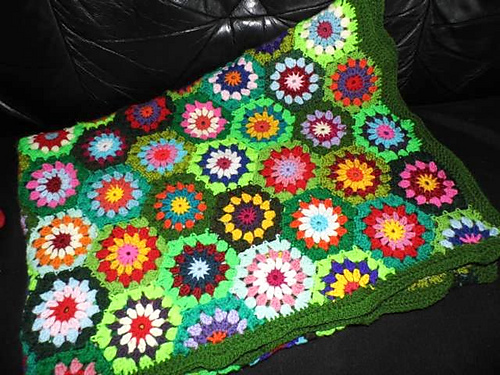 Ravelry: Upcycled RetrO HeXagoN Afghan pattern by Sandra Guggenberger