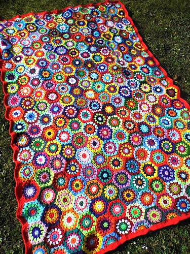 Ravelry: Upcycled RetrO HeXagoN Afghan pattern by Sandra Guggenberger