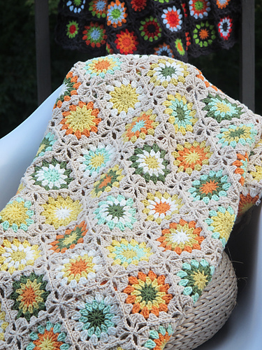 Ravelry: Garden Mums Blanket pattern by Jane Zane