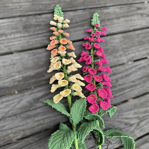 Ravelry: Foxglove --Flower of Week 6 pattern by Jane Zane