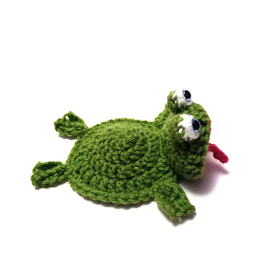 Ravelry: A Frog Coaster pattern by Dani Joan