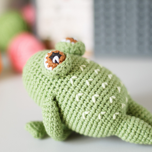 Ravelry: Frog & Mosquito pattern by Tetiana Saienko