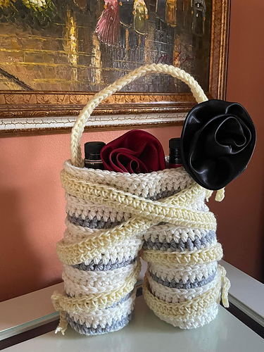 Ravelry: Mummy Legs Gift Basket pattern by Sonya Blackstone