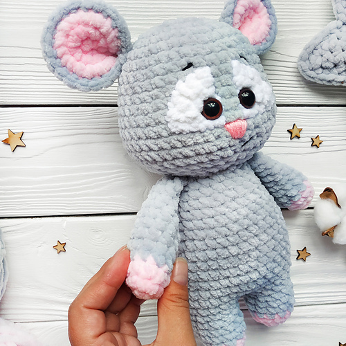 Ravelry: Cute Mouse Plush pattern by Marina Emelianova