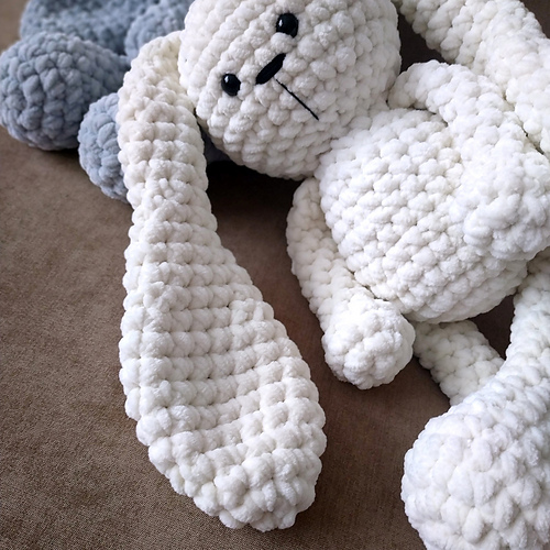 Ravelry: Large Plush Bunny pattern by Marina Emelianova