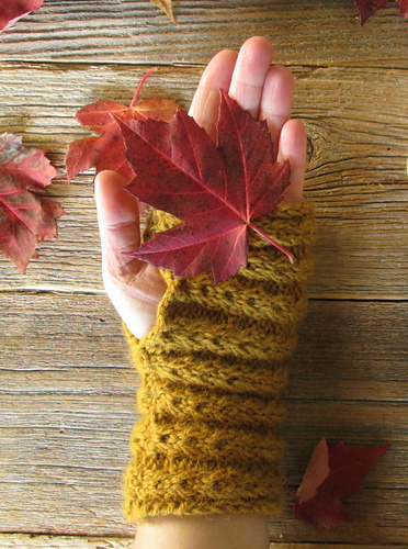 Ravelry: Donalda Gilchrist Mitts Outlander Waulking Wool pattern by ...