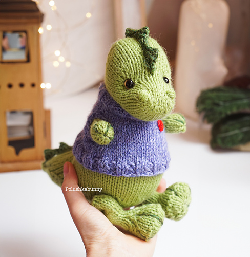 Ravelry: Dragon's Sweater pattern by Maria Ermolova