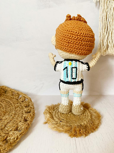 Ravelry: Lionel Messi pattern by Noelia Quintela