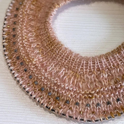 Ravelry: Sensitive Sweater pattern by Pope Vergara