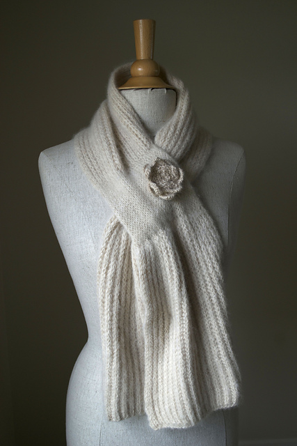 Ravelry: Judy's Alpaca Scarf pattern by Andrea Wong