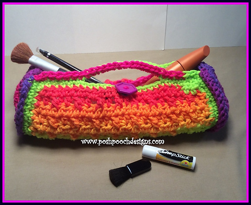Ravelry: Cylinder Cosmetic Bag pattern by Sara Sach