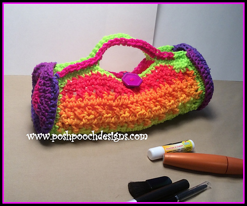 Ravelry: Cylinder Cosmetic Bag pattern by Sara Sach