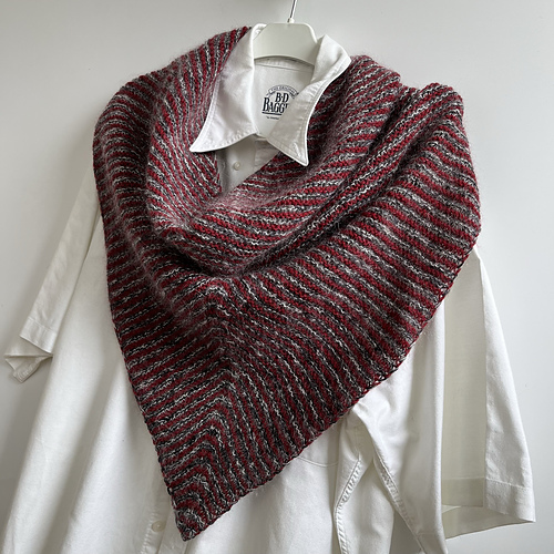 Ravelry: JUST BACK AND FORTH pattern by Marion Bulin