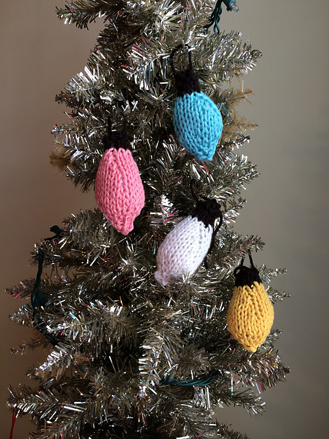 Ravelry: Knitted Christmas Lights pattern by PostStitch