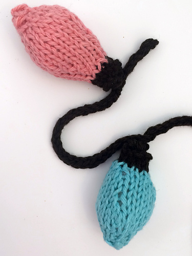 Ravelry: Knitted Christmas Lights pattern by PostStitch