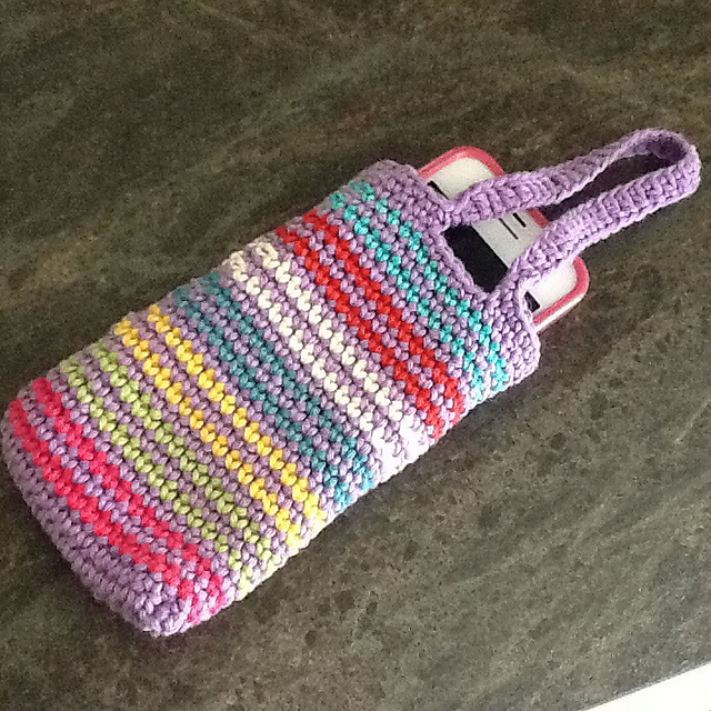 Ravelry: Pppepi's Loopy Phone Wristlet