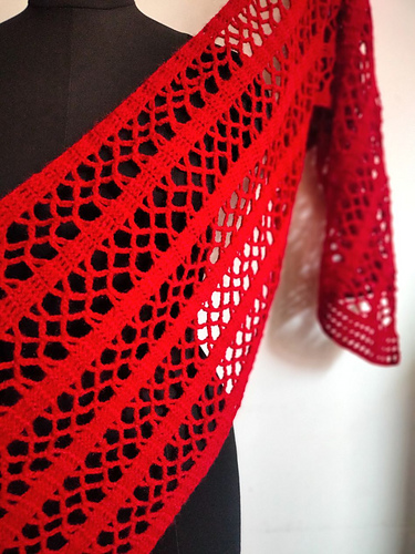 Ravelry: Julia pattern by TLH Patterns