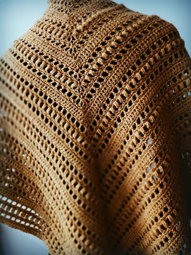 Ravelry: Golden harvest shawl pattern by TLH Patterns